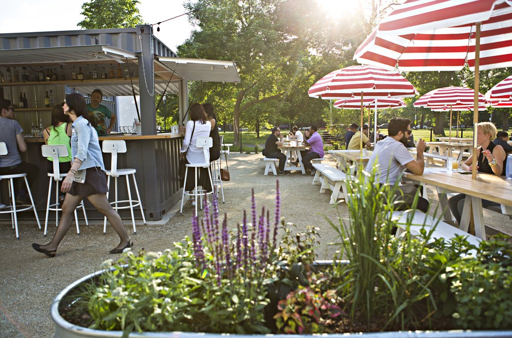 7 best outdoor dining spots where kids can play - Cortney Fries